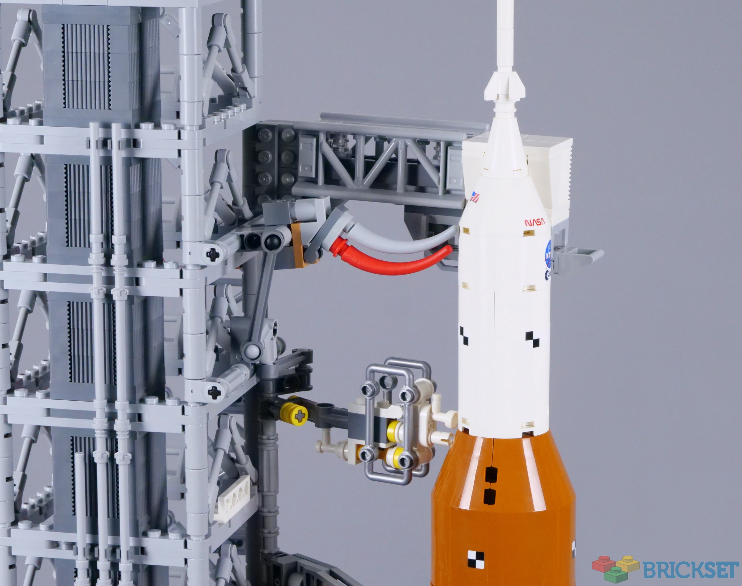 LEGO Icons 10341 NASA Artemis Space Launch System review | Brickset
